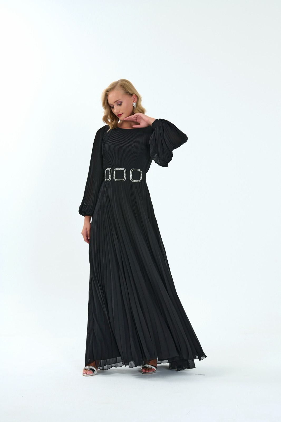 5370- Black
